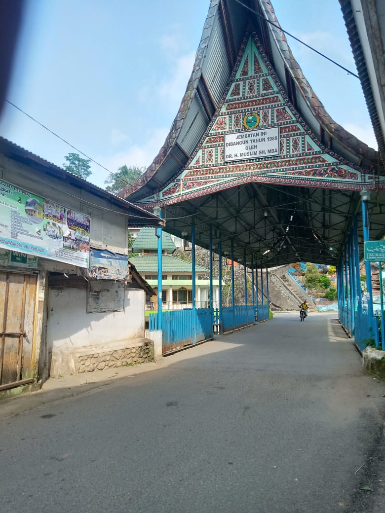 Jembatan Titi Bagonjong Salah Satu Pesona Wisata Nagari Sulit Air ...